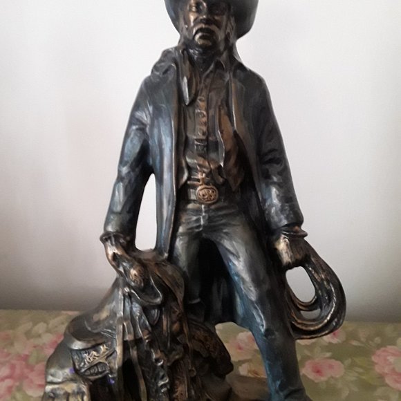 DHM | Accents | Vintage Ceramic Bronze Like Cowboy Statue Dhm 994 ...